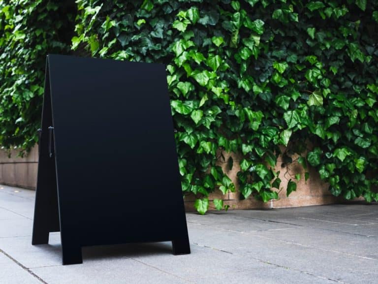 9 Great Event Signage Solutions for Outdoor Events - Golden MFG